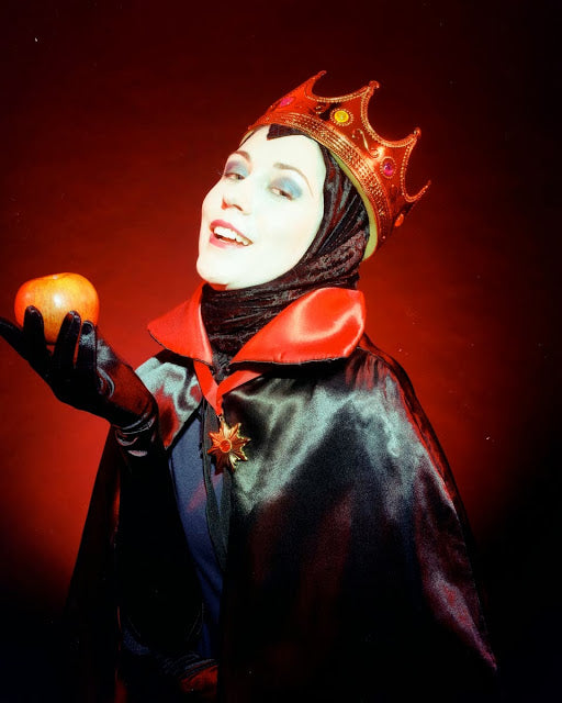 Hold That Pose. Bwa-hahaha... – Camera Electronic