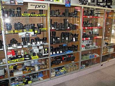 A Quick Look Inside the Shop. – Camera Electronic