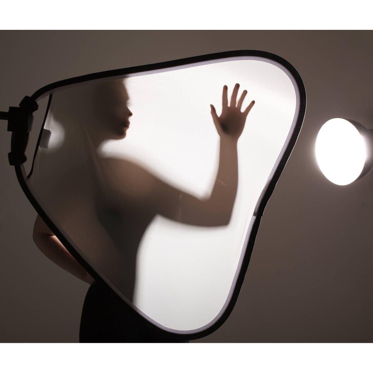 Phottix 5-in-1 Premium Reflector with Handles (47") – Camera Electronic